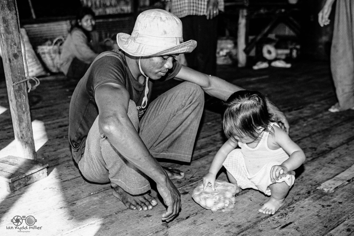 Humanism in Photography: A Lens on the Human Condition – a world ...